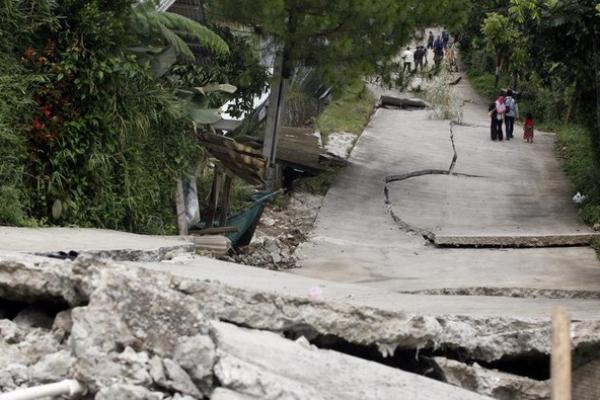 22 Kecamatan di Bogor Berpotensi Terjadi Pergeseran Tanah Tingkat ... 22 Kecamatan di Bogor Berpotensi Terjadi Pergeseran Tanah Tingkat ...
